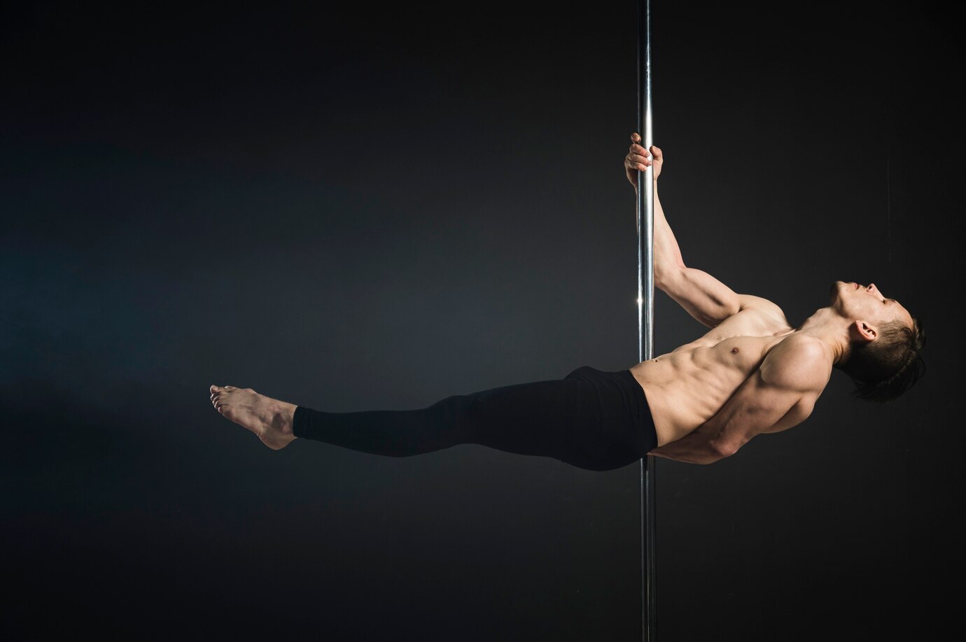 ¿Qué es el Pole Dance? Todo lo que Necesitas Saber
